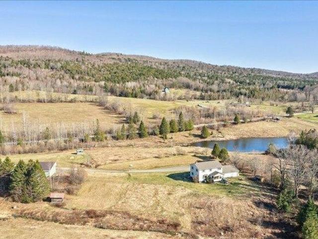 house with 5 bedroom, Albany VT ES104908517