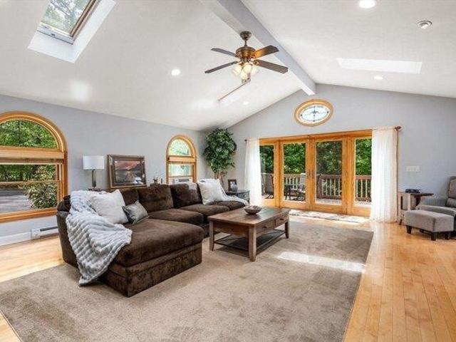 house with 5 bedroom, Amesbury MA DS103019798
