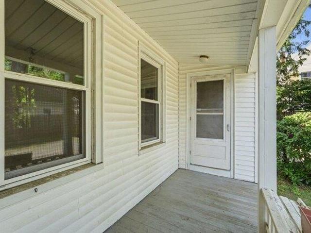 house with 5 bedroom, Amherst MA ES105060531
