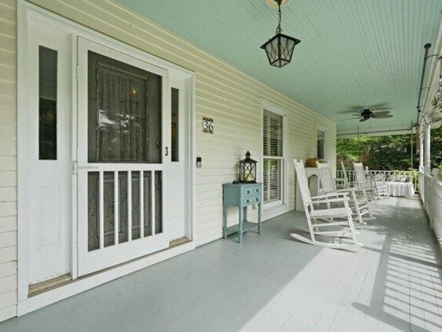 house with 5 bedroom, Amherst MA ES105127657