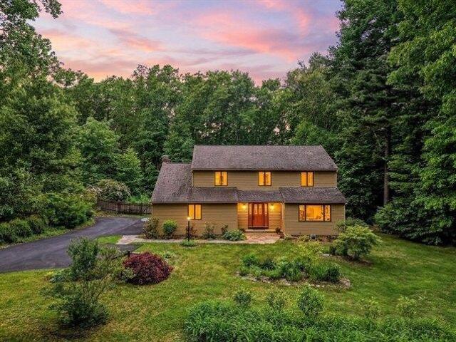 house with 5 bedroom, Amherst MA ES103885128
