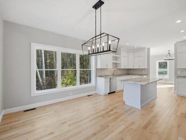 house with 5 bedroom, Amherst MA ES103928077