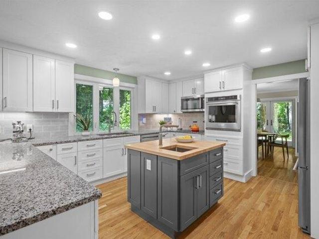 house with 5 bedroom, Amherst NH ES104833288