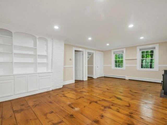 house with 5 bedroom, Amherst NH ES105175185