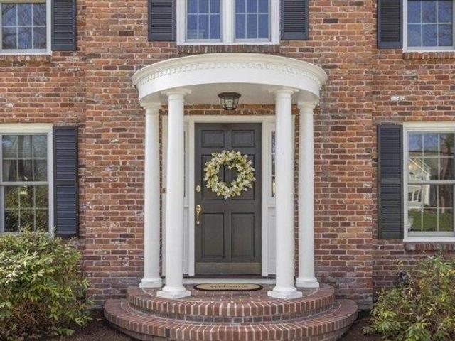 house with 5 bedroom, Andover MA DLS102412431