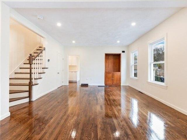 house with 5 bedroom, Andover MA DS104330743