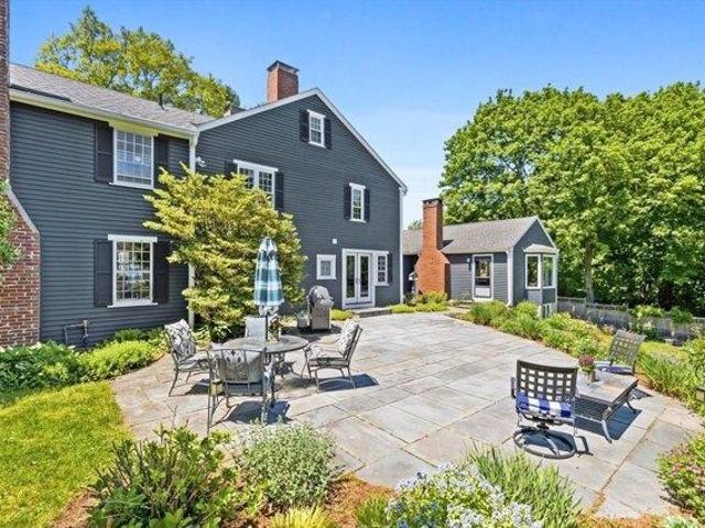 house with 5 bedroom, Andover MA DS102822935