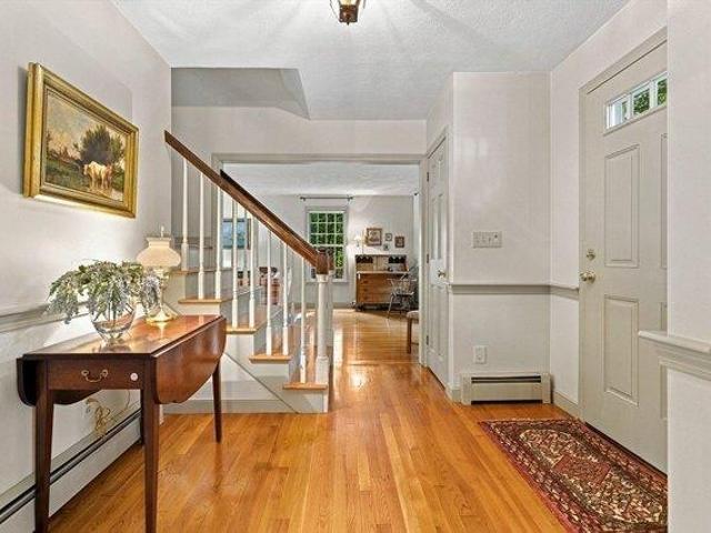 house with 5 bedroom, Andover MA ES105114237