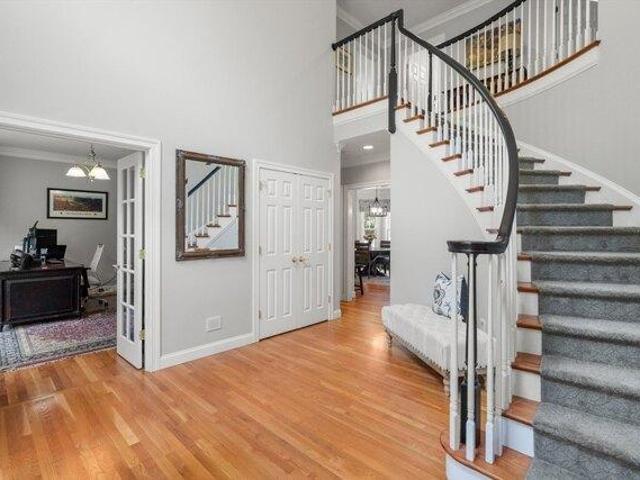 house with 5 bedroom, Andover MA ES105206585