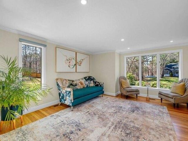 house with 5 bedroom, Andover MA ES103434019