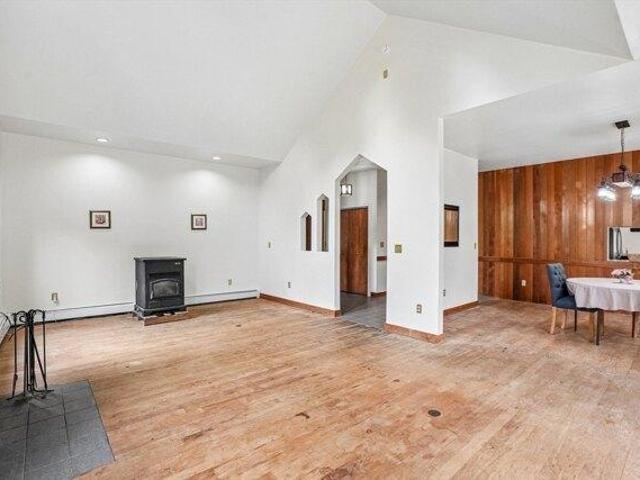 house with 5 bedroom, Ashby MA ES105175530