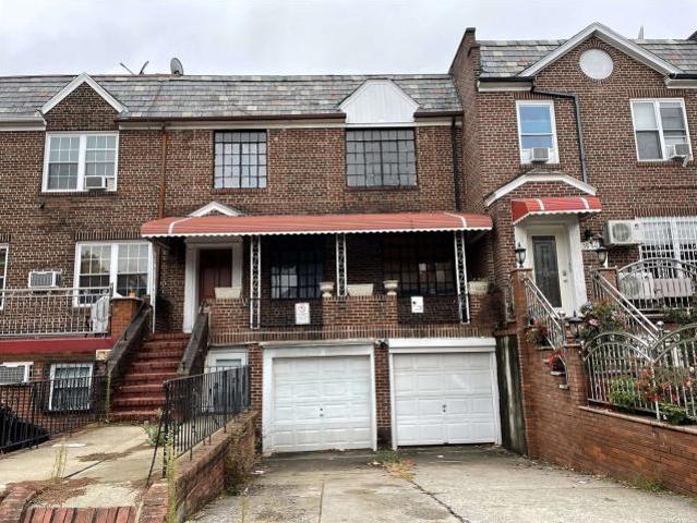 house with 5 bedroom, Astoria NY DS72692184