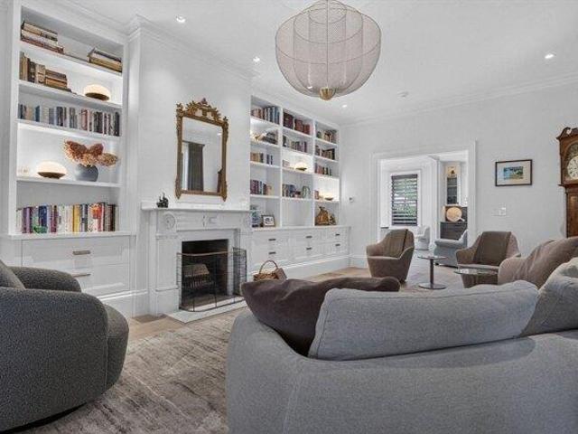 house with 5 bedroom, Arlington MA ES104852568