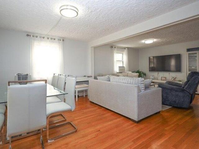 house with 5 bedroom, Arlington MA ES105156477