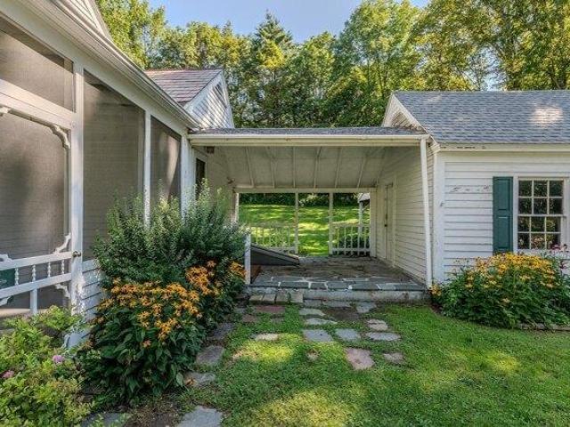 house with 5 bedroom, Arlington VT ES105173689