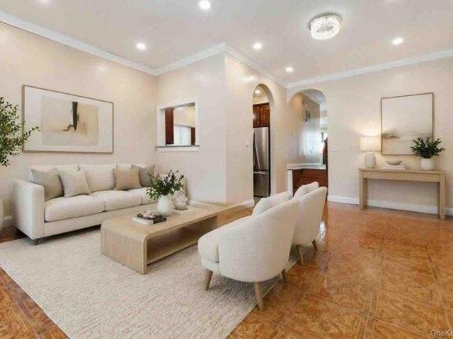 house with 5 bedroom, Arverne NY ES103621976