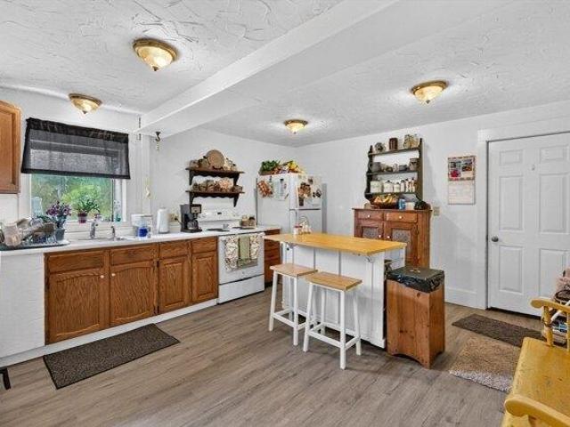 house with 5 bedroom, Athol MA ES103494257