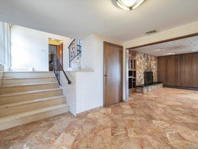house with 5 bedroom, Atlantic Beach NY ES103603127