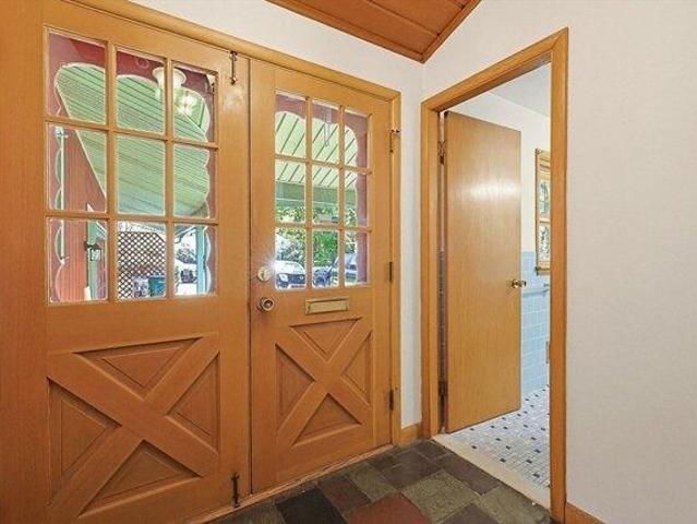house with 5 bedroom, Attleboro MA DS102089957