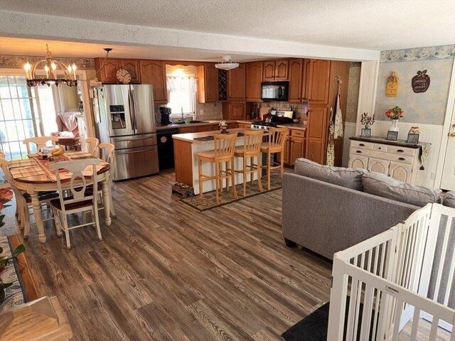house with 5 bedroom, Attleboro MA ES103848731