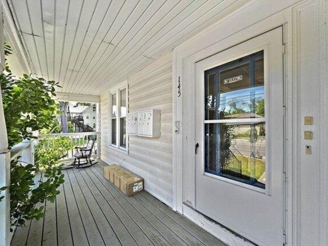 house with 5 bedroom, Attleboro MA ES104649793
