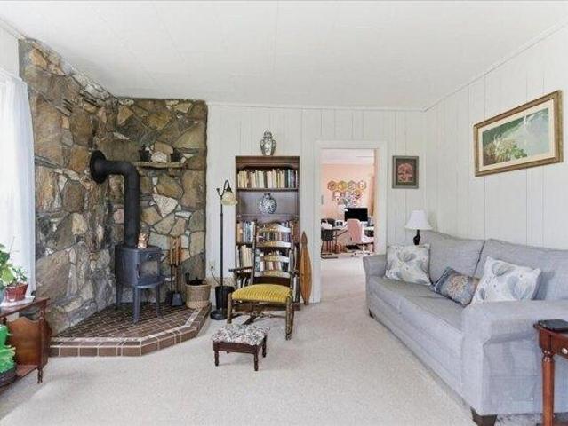 house with 5 bedroom, Auburn ME DS102217994