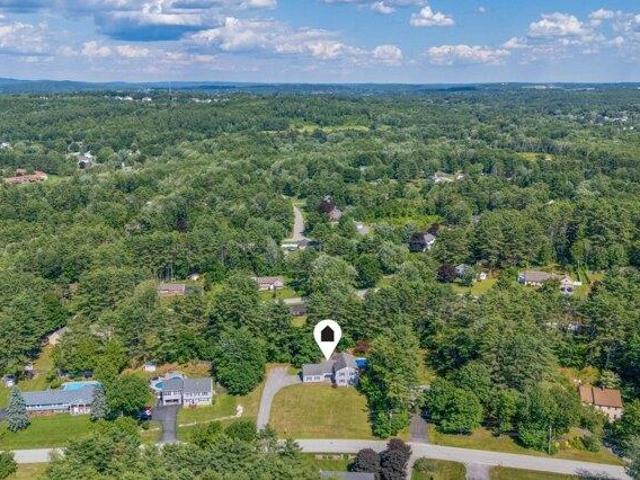 house with 5 bedroom, Auburn ME ES104482383