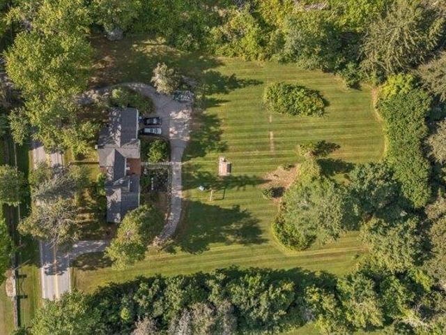house with 5 bedroom, Auburn ME ES104900490