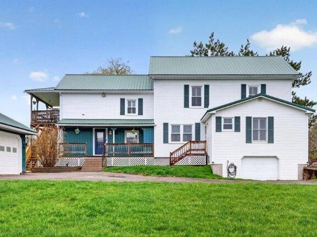house with 5 bedroom, Augusta ME DS101898167