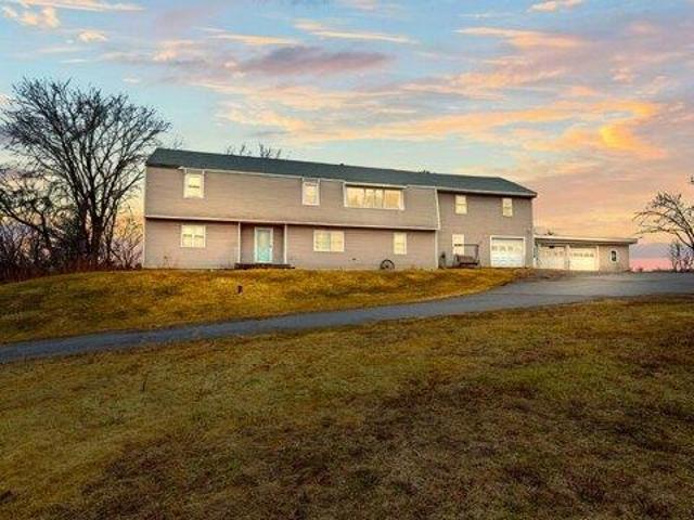 house with 5 bedroom, Augusta ME DS103037349