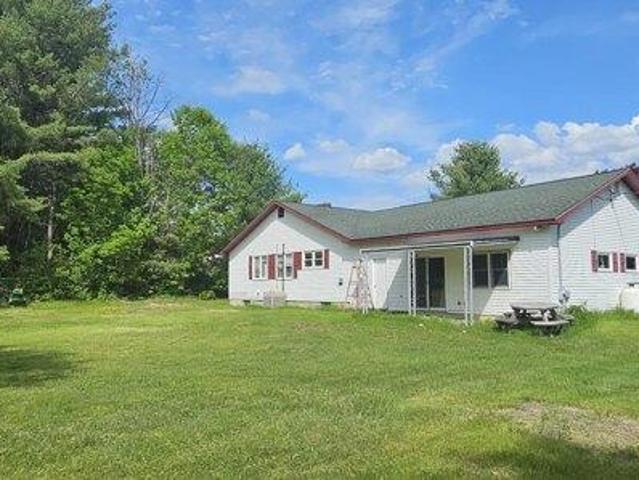 house with 5 bedroom, Augusta ME DS103038065