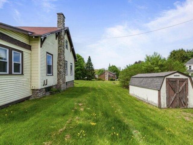house with 5 bedroom, Augusta ME ES103074951