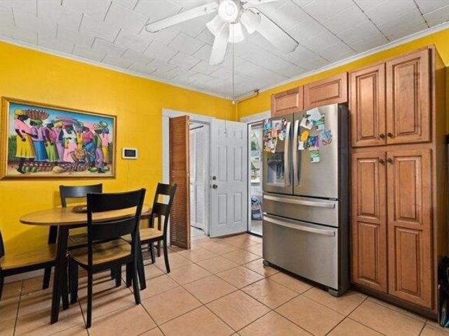 house with 5 bedroom, Avon MA DS104328892