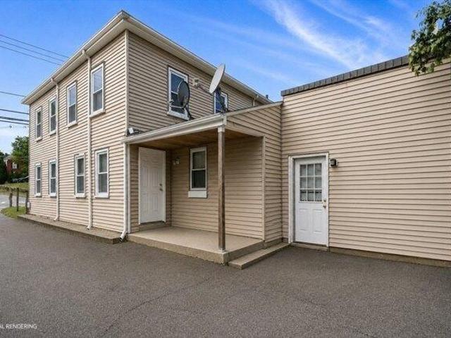 house with 5 bedroom, Avon MA ES104043370