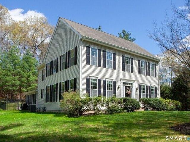 house with 5 bedroom, Avon CT DLS103072792