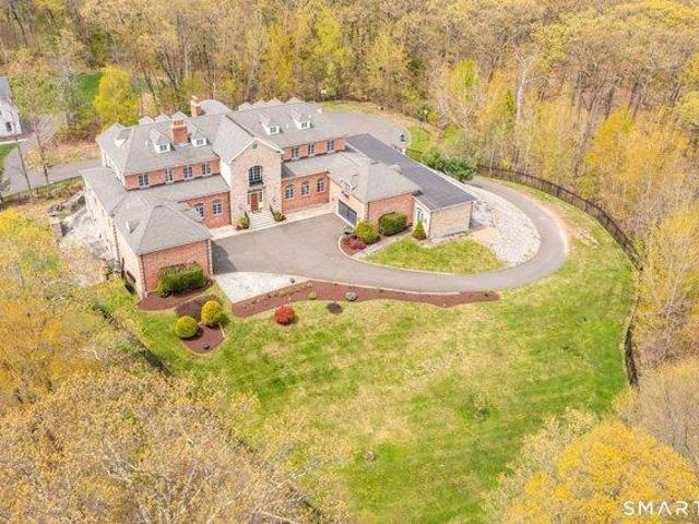 house with 5 bedroom, Avon CT ES104077876