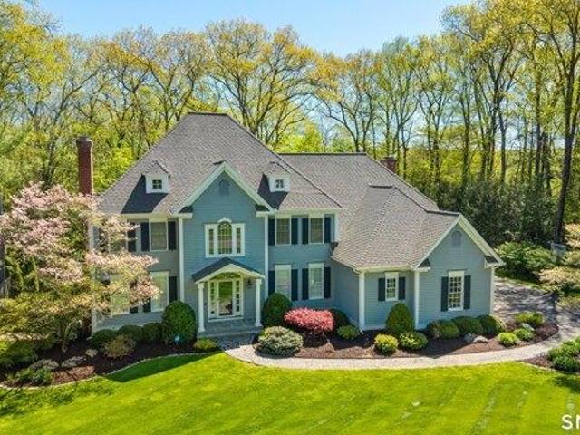 house with 5 bedroom, Avon CT ES104300199