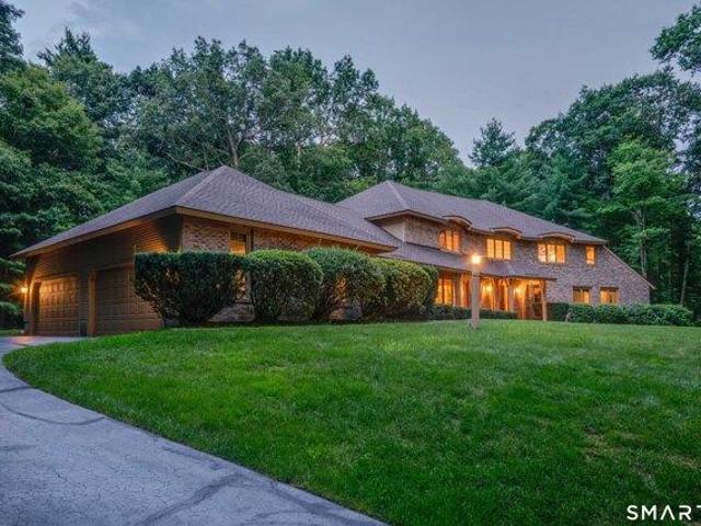 house with 5 bedroom, Avon CT ES105125603