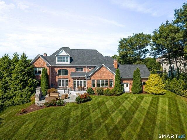 house with 5 bedroom, Avon CT ES105141010
