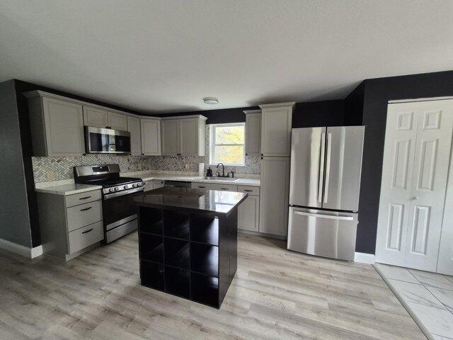 house with 5 bedroom, Bangor ME DS102727144