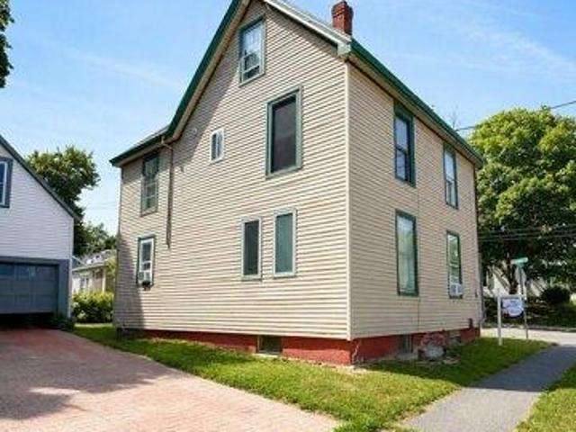house with 5 bedroom, Bangor ME ES105142993