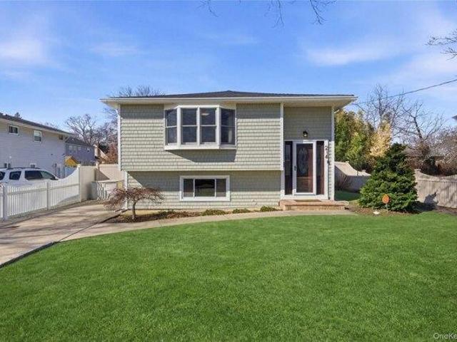 house with 5 bedroom, Babylon NY ES103621287