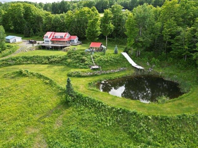 house with 5 bedroom, Barton VT DS104296307