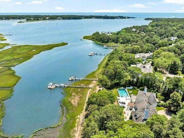house with 5 bedroom, Barnstable MA DS104265772