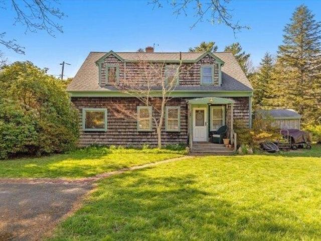 house with 5 bedroom, Barnstable MA ES103885674