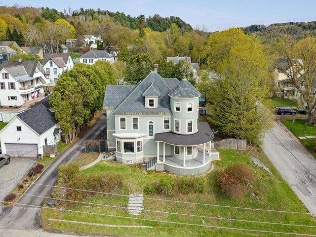 house with 5 bedroom, Barre VT DLS102314196