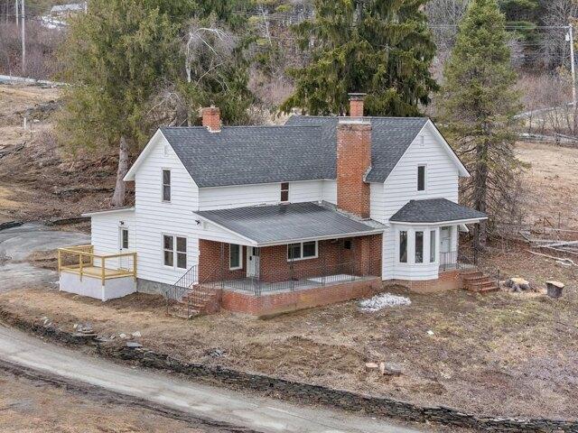 house with 5 bedroom, Barre VT DS101751084