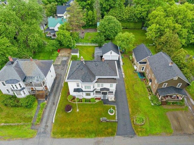 house with 5 bedroom, Barre VT DS104009549