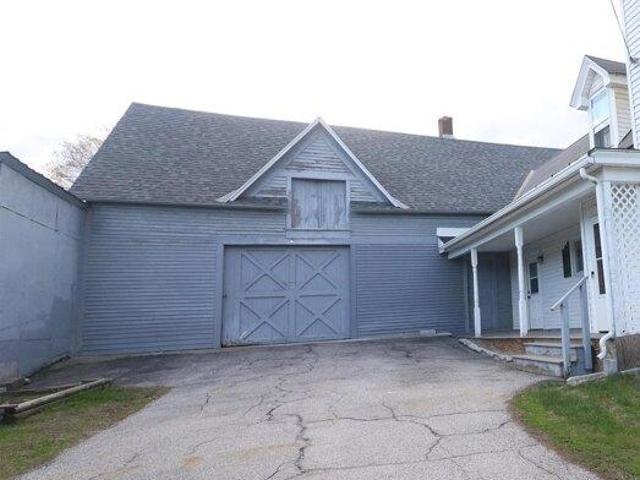 house with 5 bedroom, Barre VT ES102825080