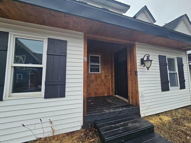 house with 5 bedroom, Barre VT ES104077603